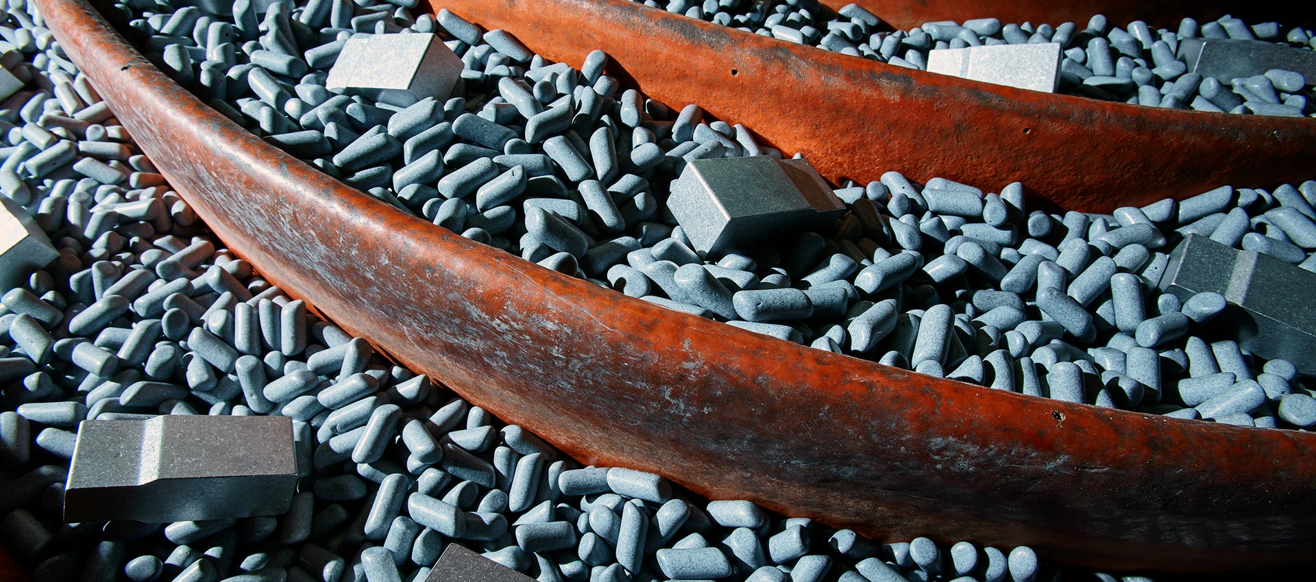 La burattatura dell’alluminio nel centro Chiari Bruno